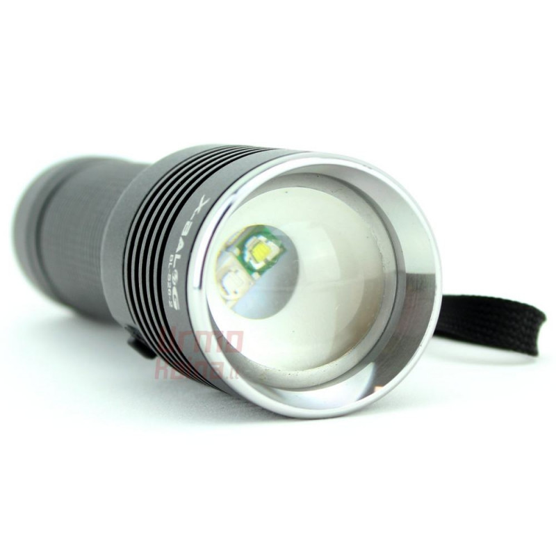 Rankinis lęšinis prožektorius X16 su UV